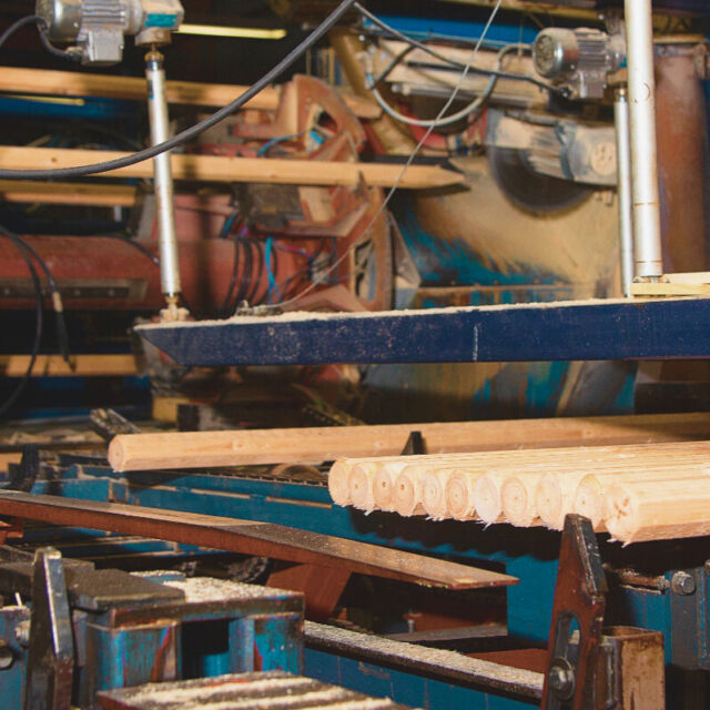 Sustainable octagonal posts from pine forests in the heart of Sweden ...